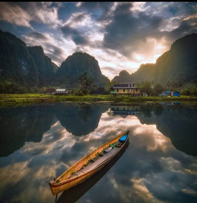 Pesona Rammang Rammang: Lukisan Tuhan yang Nyata - KABARIKA